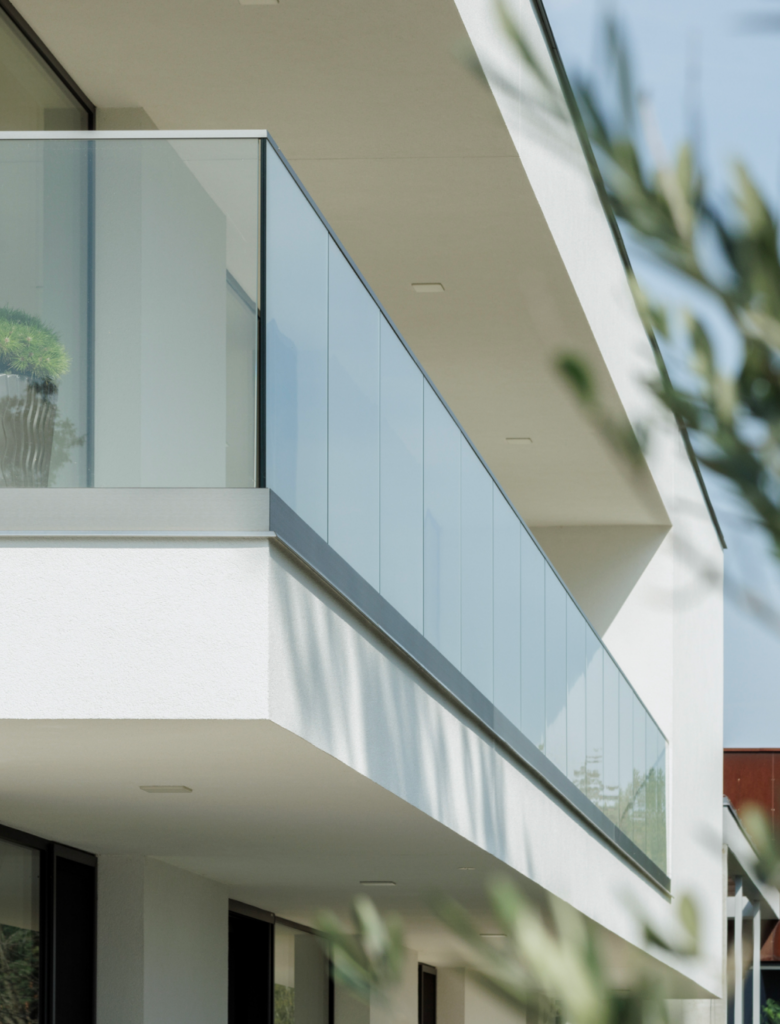 Frameless Windows, Large Format Glazing | Obsidian