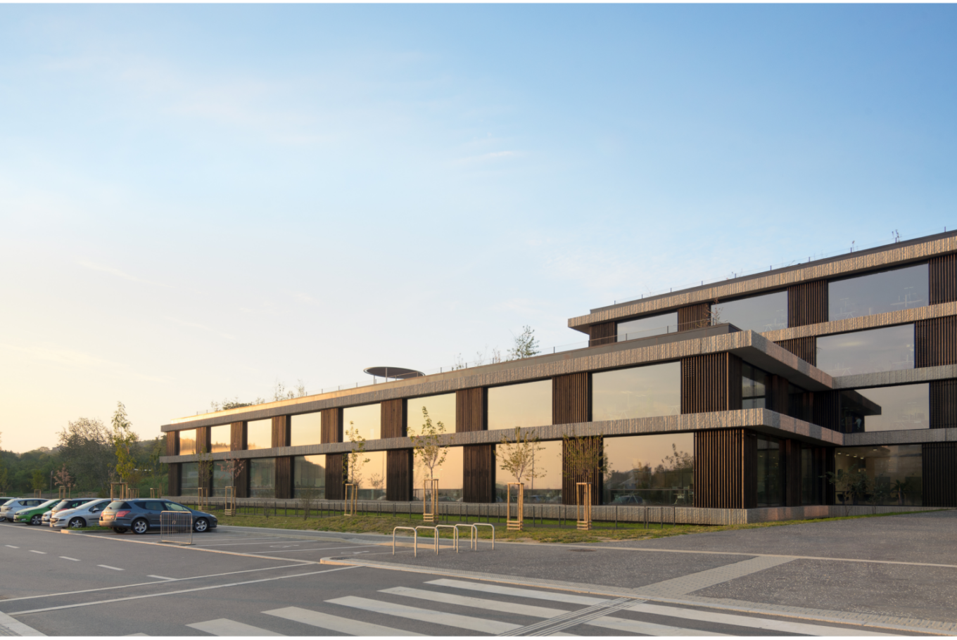 CSOB Headquarters - Obsidian